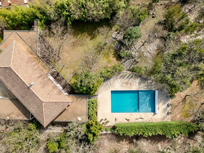 Maison à vendre - Saint-Martin-de-Londres - 6 pièces - 5 chambres