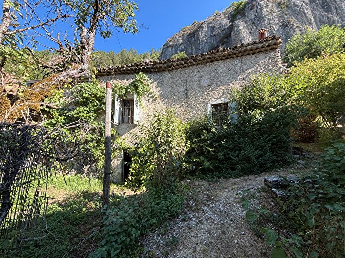 Beaumont-en-Diois : Maison 3 pièces à vendre