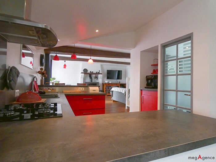 Maisons à vendre et appartements à louer - 1