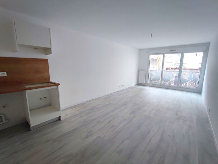 Appartement à vendre - Aubervilliers, Landy-Plaine, Marcreus, Pressensé - 3 pièces - 2 chambres