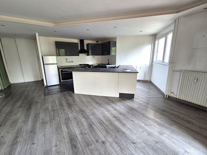 Appartement 4 pièces à Éragny, Dix Arpents, à louer