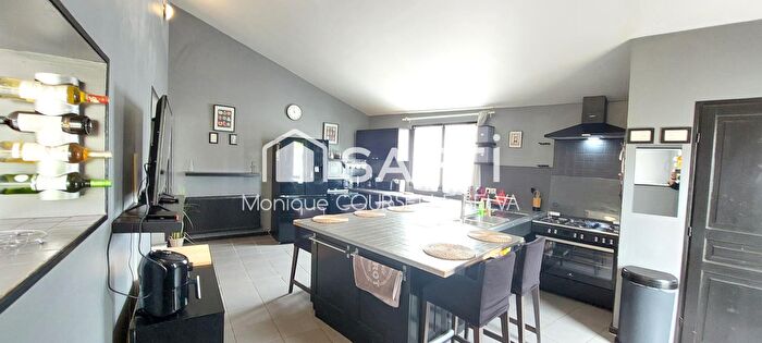 Maison à vendre - Cussac-Fort-Médoc - 11 pièces - 5 chambres