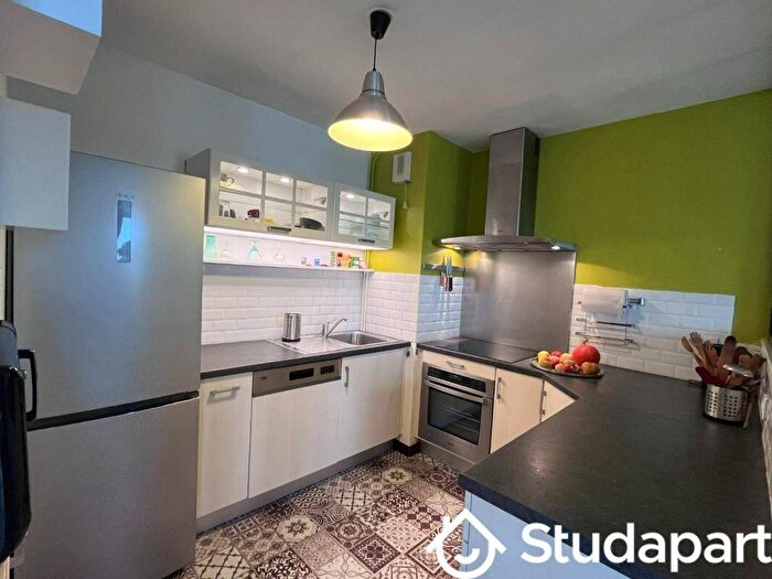 Appartement à louer - Ouest, Bruz - 1 pièce - 2 chambres