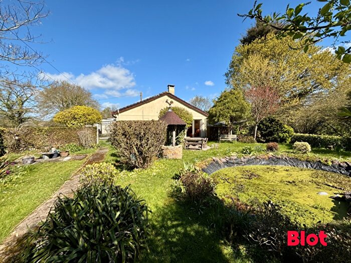 Maison à vendre - Noyal-Châtillon-sur-Seiche - 4 pièces - 2 chambres