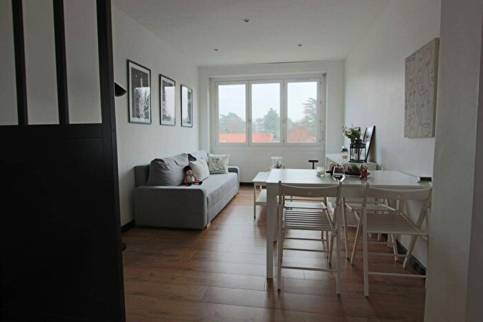Appartement 3 pièces à louer à Centre, Écully
