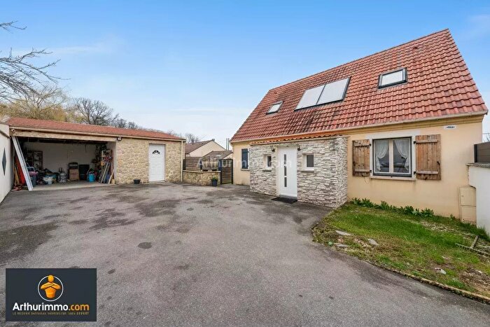 Maison à vendre - Saint-Fargeau-Ponthierry - 5 pièces - 4 chambres