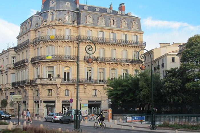 Appartement à louer - Montpellier, Centre historique - 2 pièces - 1 chambre