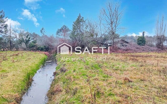 Maison à vendre - Lugos - 1 pièce