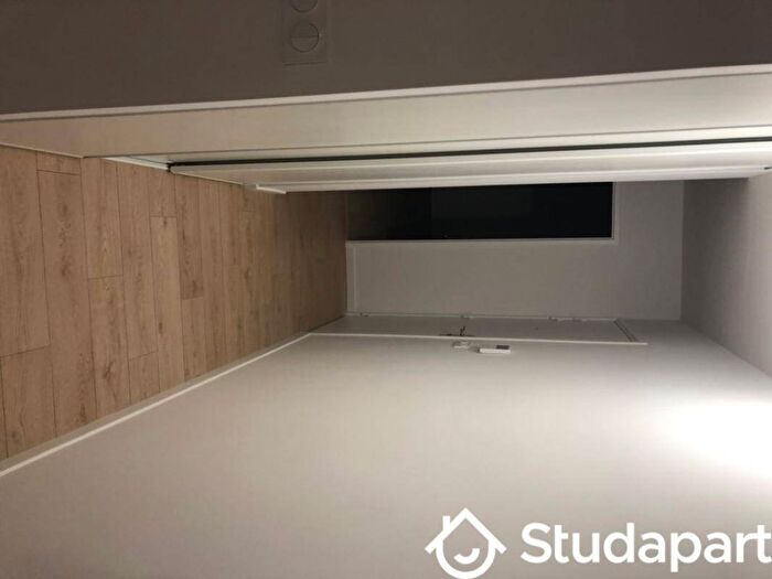 Appartement à louer - G Appert, Villeneuve-la-Garenne - 1 pièce - 2 chambres