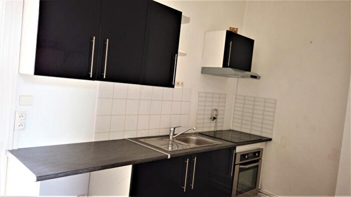 Boulogne-sur-Mer, Basse-ville - Appartement 4 pièces à louer