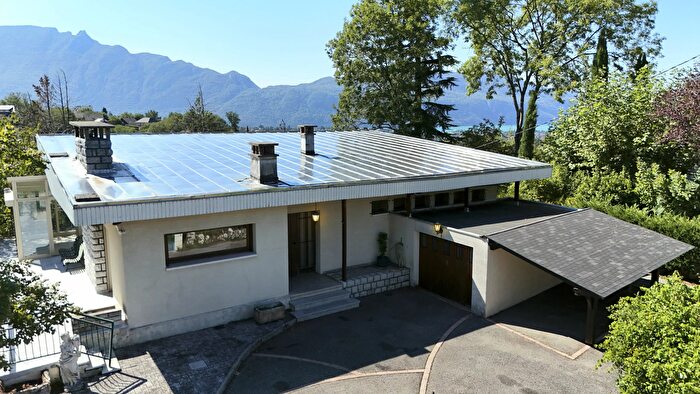 Maison 7 pièces à vendre à Mouxy
