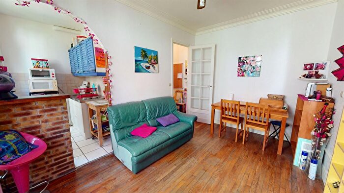 Appartement 2 pièces à Clamart, Centre-ville, à vendre