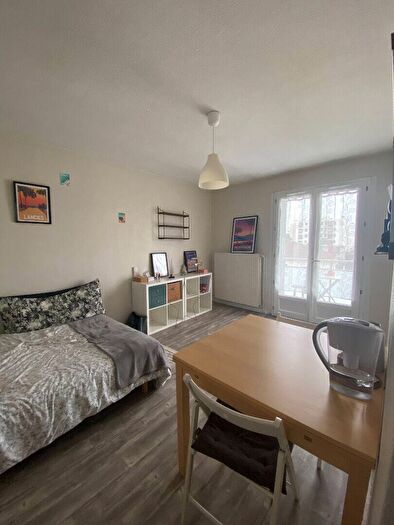 Plume la Poule-Pacaris, Talence : Appartement 1 pièce à louer