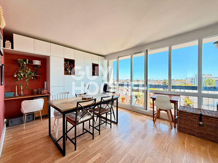 La Garenne-Colombes, Centre Nord, Gare, Mairie : Appartement 4 pièces à vendre
