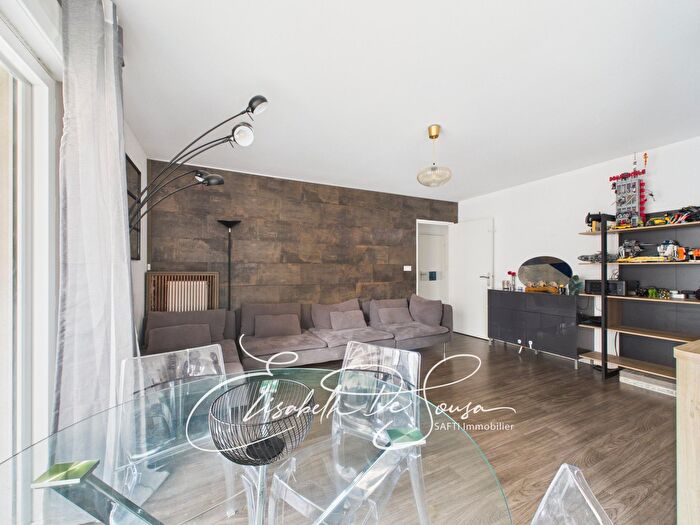 Appartement à vendre - Ivry-sur-Seine, Centre-ville - 4 pièces - 3 chambres