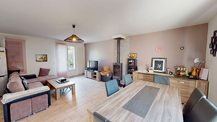 Maison à vendre - Breuillet - 6 pièces - 4 chambres