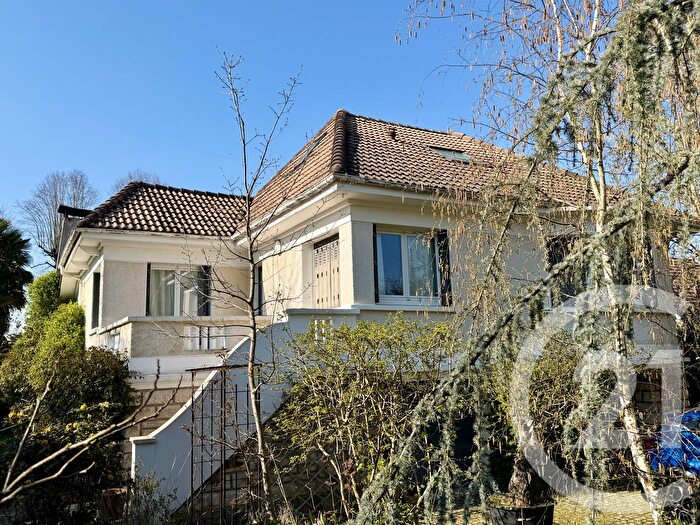 Maison à vendre - Montgeron, Saint-Hubert, Plateau, Chalandray - 7 pièces - 5 chambres