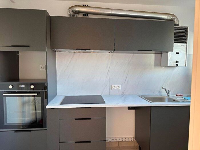 Appartement à louer - Badouillère-Saint Roch-Valbenoîte, Saint-Étienne - 3 pièces - 2 chambres