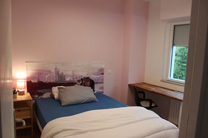 Appartement à louer - Jean-Jaures-Ravezie, Le Bouscat - 1 pièce