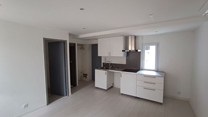 Appartement 2 pièces à louer à Cabasse