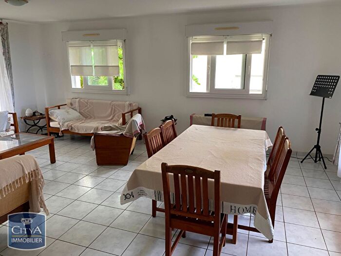 Maison à vendre - Saint-Denis, Bois de Nèfles, Sainte-Clotilde - 6 pièces - 5 chambres