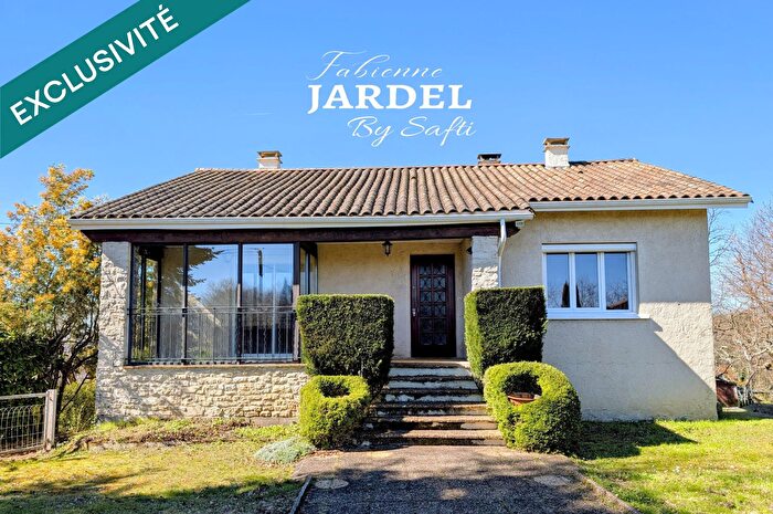 Maison à vendre - Vézac - 4 pièces - 3 chambres