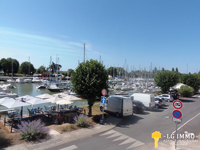 Appartement à vendre - Mortagne-sur-Gironde - 3 pièces - 2 chambres