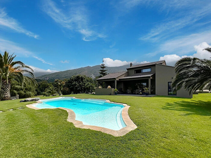 Saint-Florent : Maison 6 pièces à vendre
