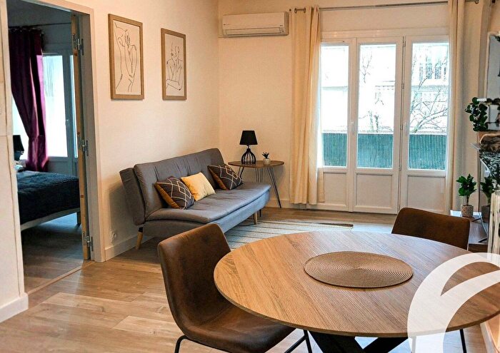 Appartement à louer - Centre Ville, Valence - 4 pièces - 3 chambres