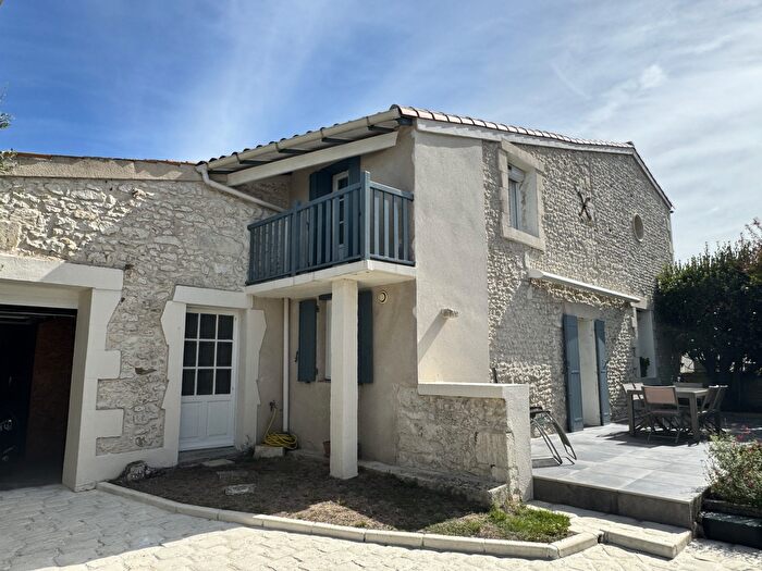 Maison 7 pièces à vendre - Semussac