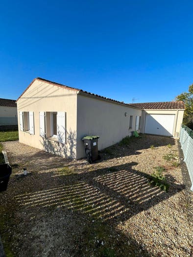 Maison 4 pièces à louer à Saintes