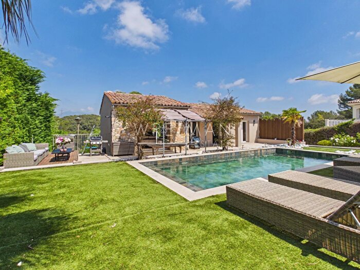 Maison 6 pièces à Mougins, Font Neuve, Saint-Basile, Fontmerle, Nartassière, à vendre