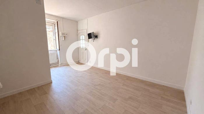 Appartement 1 pièce à Centre, Rive-de-Gier, à louer