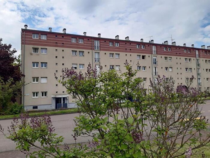 Appartement à louer - Luxeuil-les-Bains - 2 pièces - 1 chambre