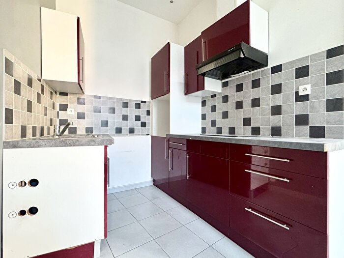 Appartement à louer - Nîmes, Richelieu - 2 pièces - 1 chambre