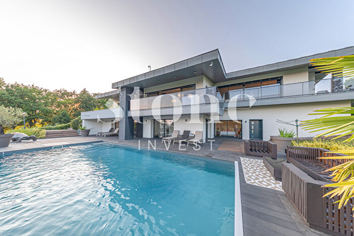 Maison à vendre - Pringy - 16 pièces - 5 chambres