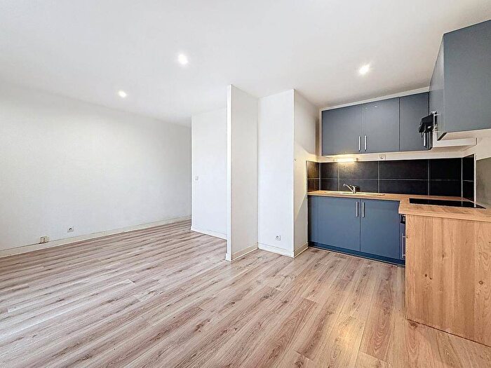 Saint Pierre-René II, Nancy : Appartement 3 pièces à louer