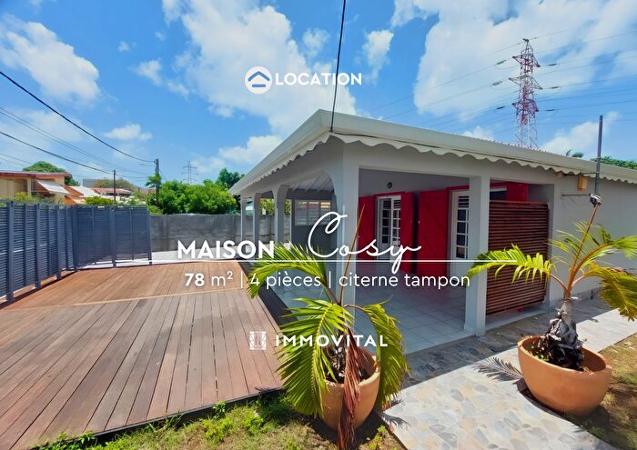 Les Abymes : Maison 4 pièces à louer