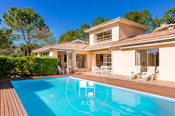 Maison à vendre - La Teste-de-Buch, LEnclos dAlis, Notre-Dame des Monts, Ninots, Miquelots - 6 pièces - 4 chambres