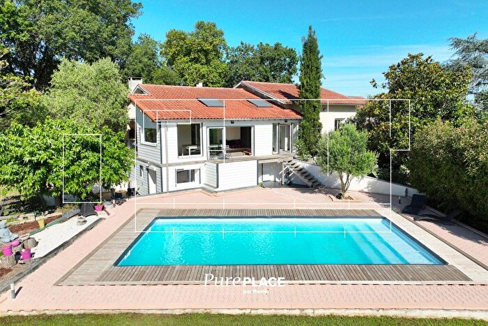 Maison à vendre - Buzet-sur-Tarn - 9 pièces - 6 chambres