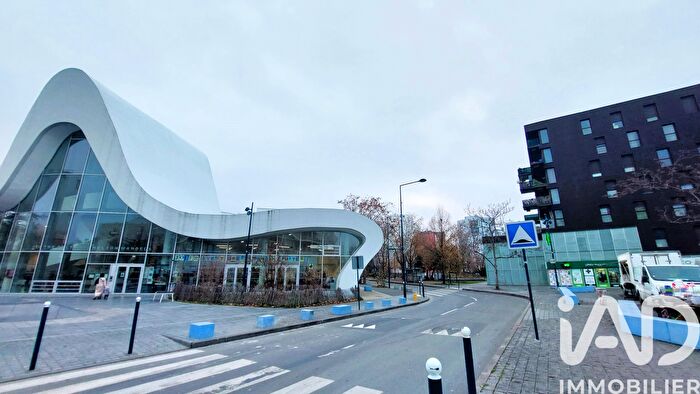 Appartement à louer - Pantin, Les Courtillières - 2 pièces - 1 chambre