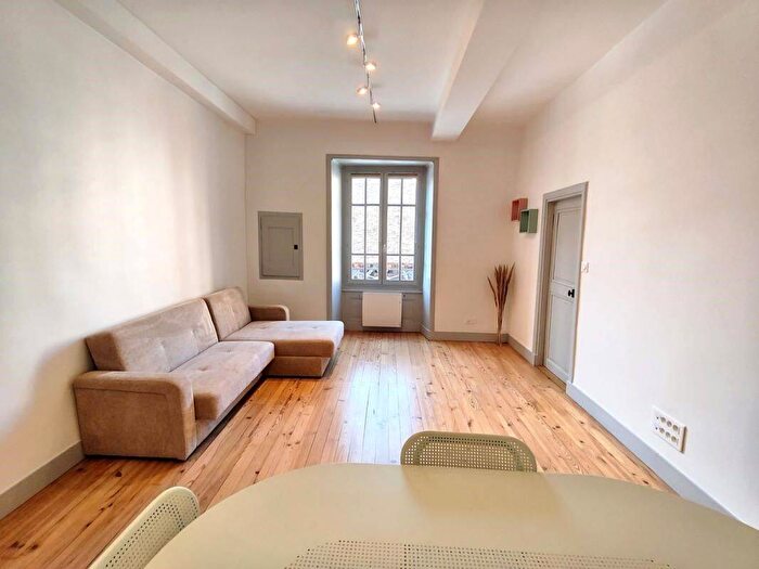 Appartement 2 pièces à Crémieu, à louer