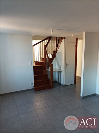 Appartement à louer - Le Bellay-en-Vexin - 3 pièces - 2 chambres