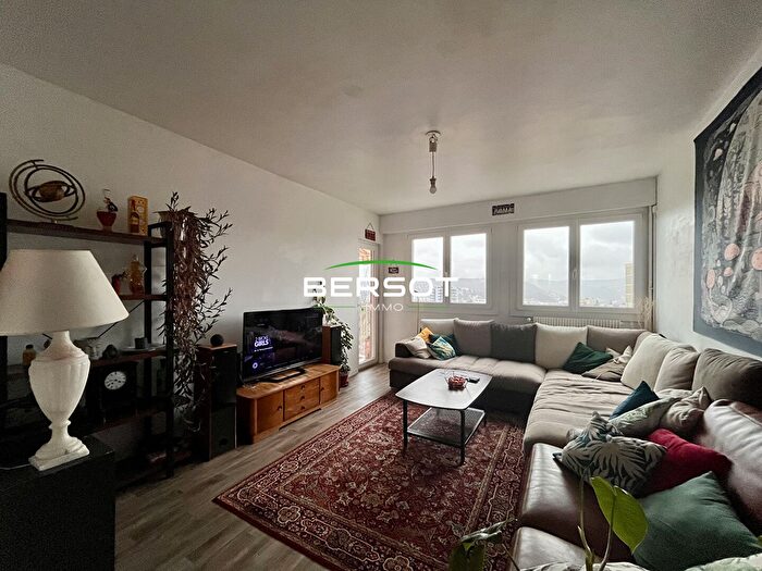 Appartement à louer - Besançon, Saint-Claude, Torcols, Chailluz - 5 pièces - 4 chambres