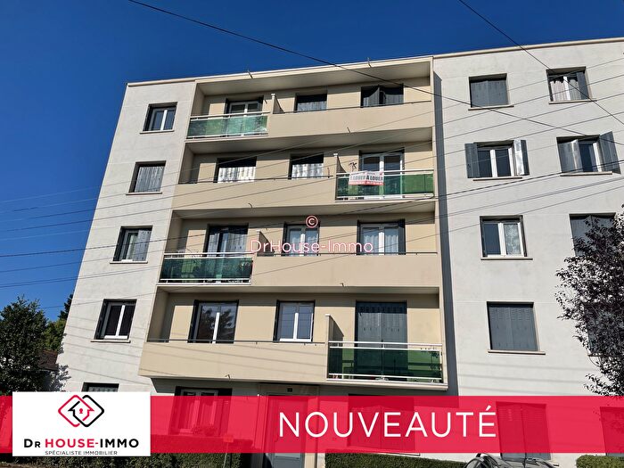 Appartement à vendre - La Ricamarie - 4 pièces - 2 chambres
