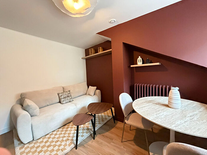 Appartement à louer - Reims, Barbâtre - 3 pièces - 2 chambres