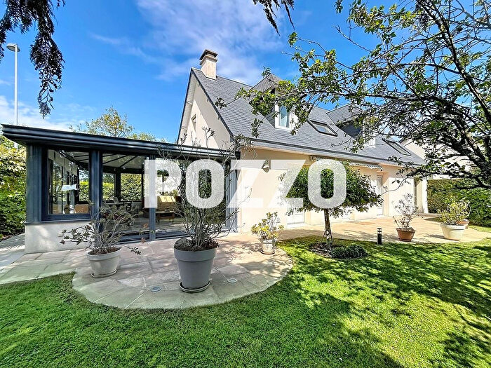Maison 7 pièces à vendre à Saint-Lô, Nord