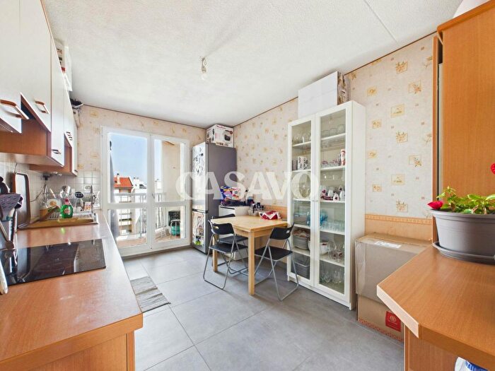 Lyon 8ème, Grand Trou, Moulin à vent, Petite Guille : Appartement 4 pièces à vendre