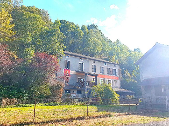 Maison 10 pièces à Saint-Julien-Boutières, à vendre
