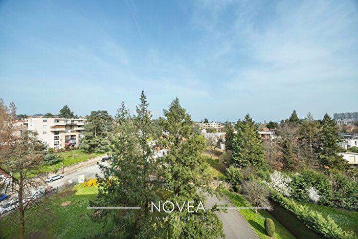 Appartement à vendre - Champagne-au-Mont-dOr - 4 pièces - 3 chambres